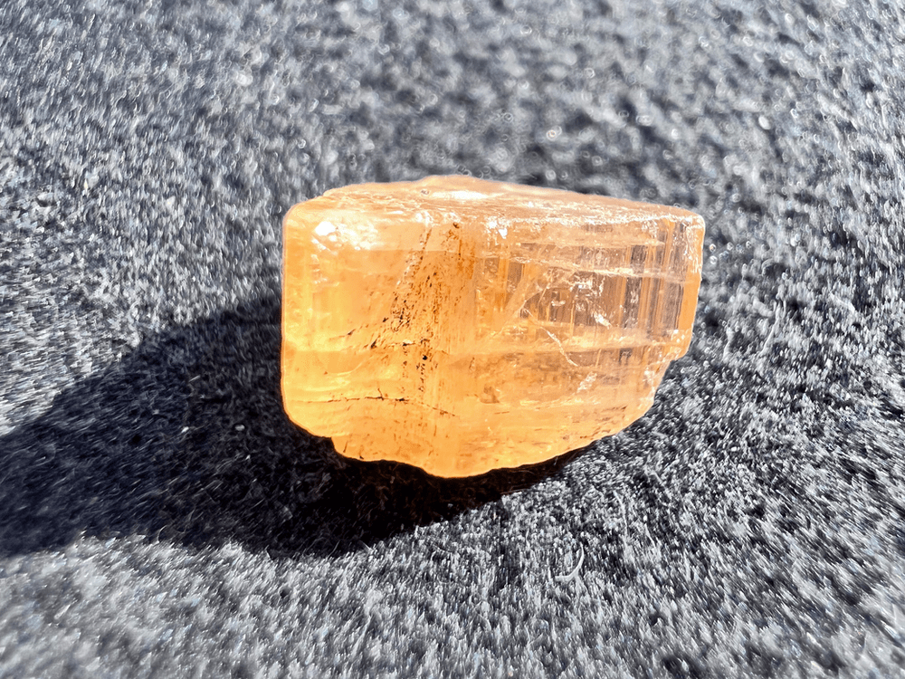 Topaz: Properties, Uses and Virtues - Gem Gazette